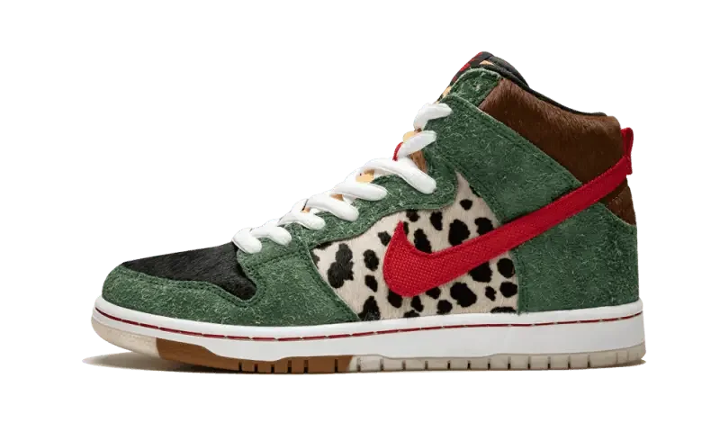 Nike SB Dunk High Dog Walker